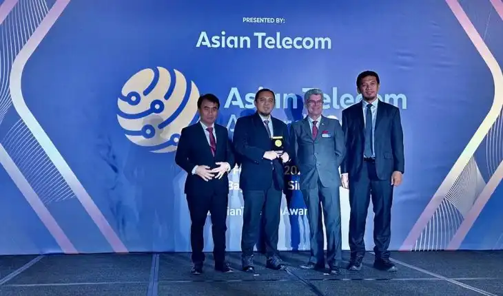 PLN Icon Plus Dinobatkan Sebagai Broadband Telecom Company of The Year