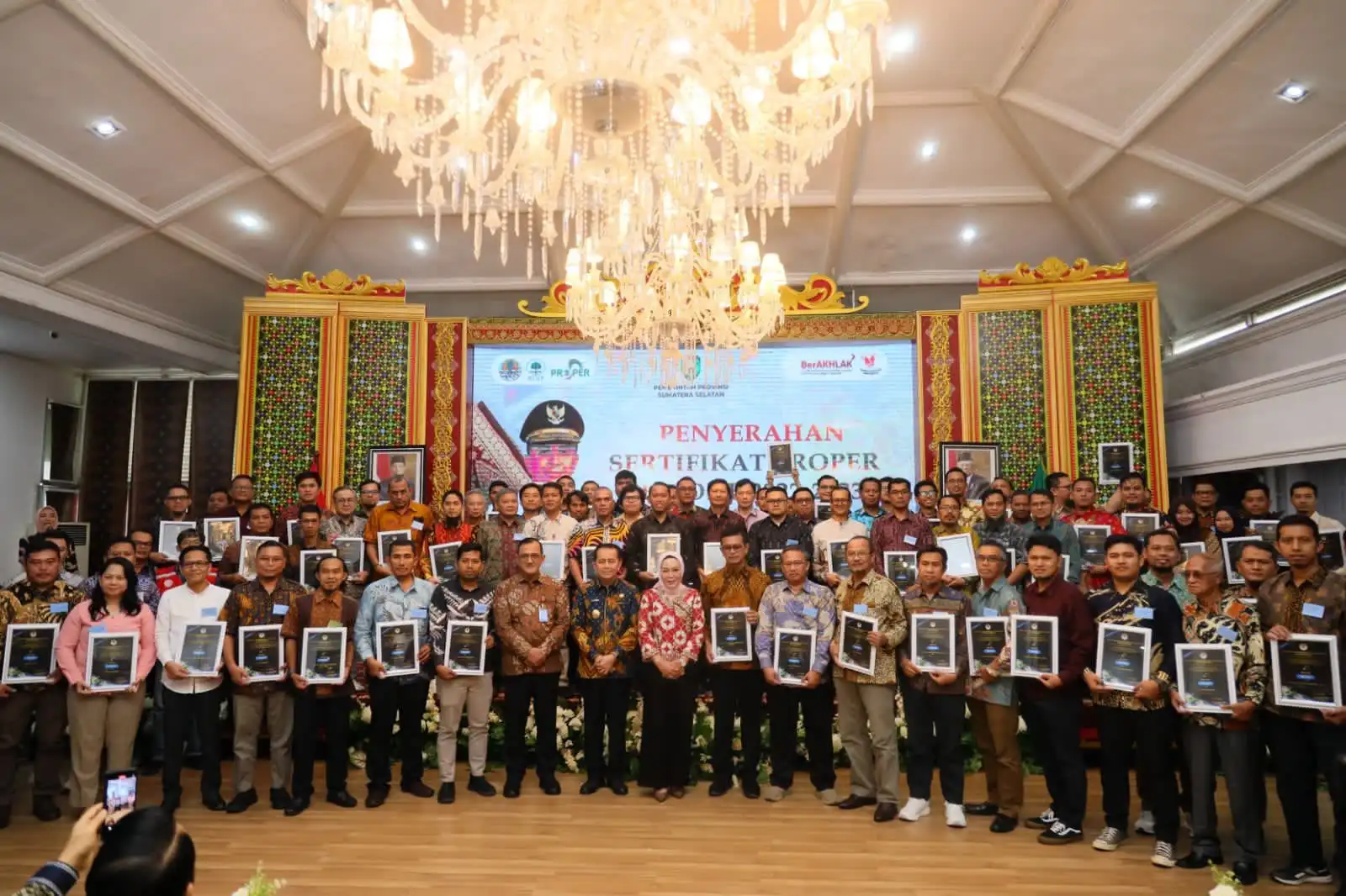 Komitmen Bisnis Ramah Lingkungan Afiliasi PLN EPI Group Raih Proper Biru