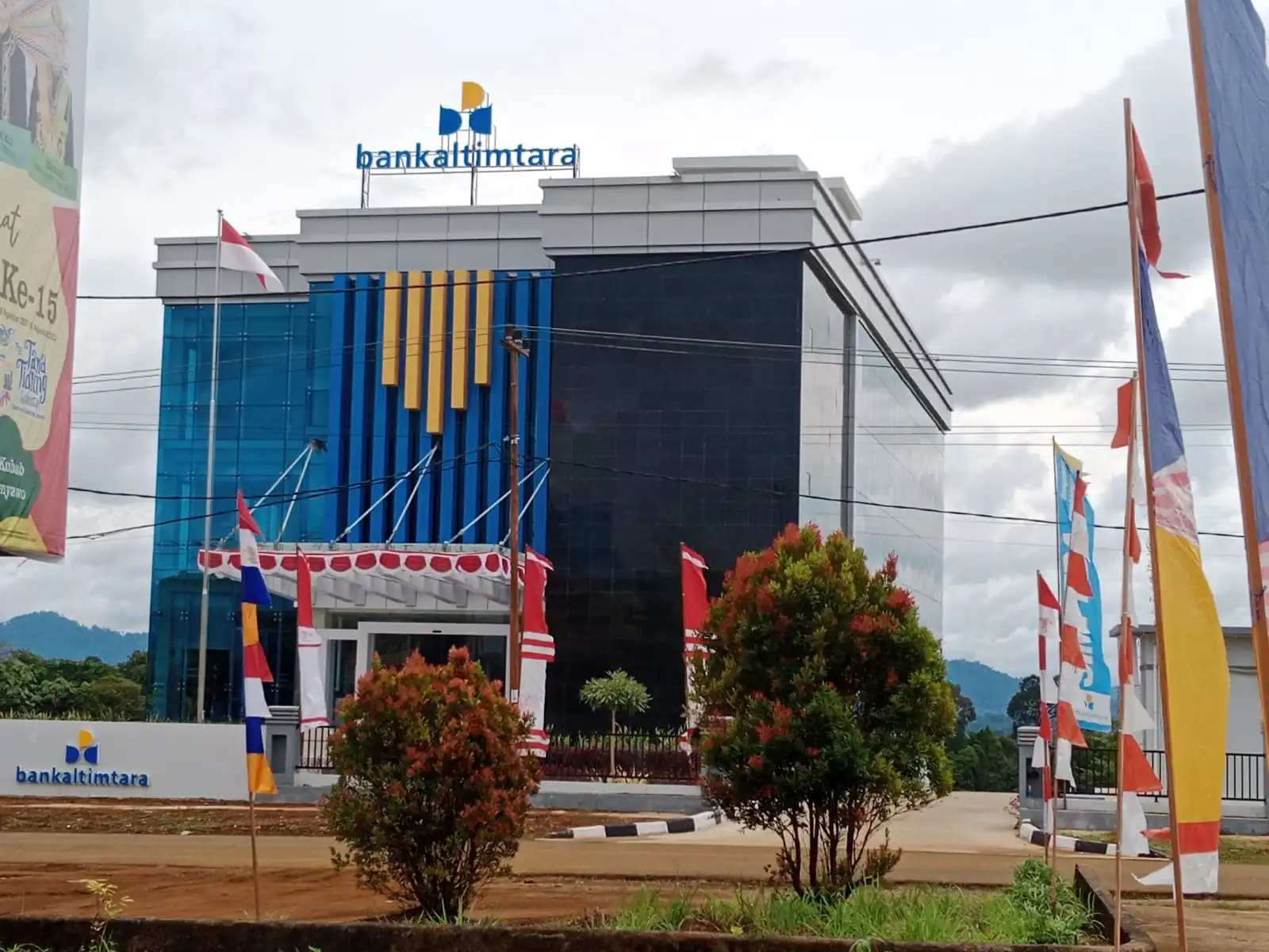 Lowongan Kerja Terbaru PT BPD Kaltim Kaltara 2025: Posisi, Syarat, dan ...