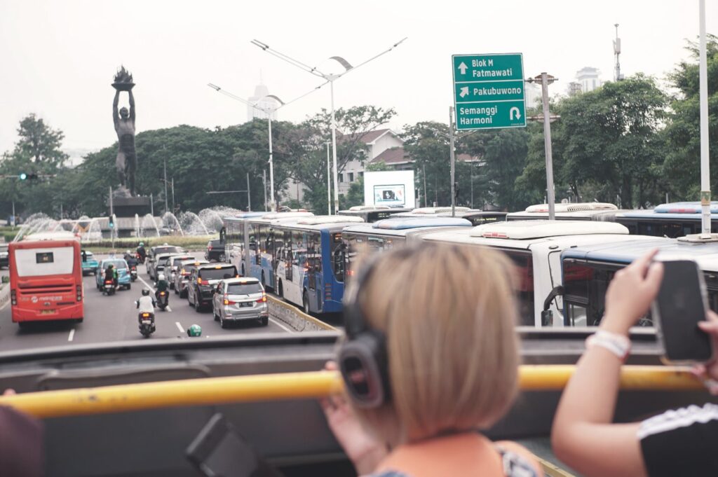 TransJakarta Luncurkan Bus Wisata Atap Terbuka, Ini Jadwal dan Cara ...