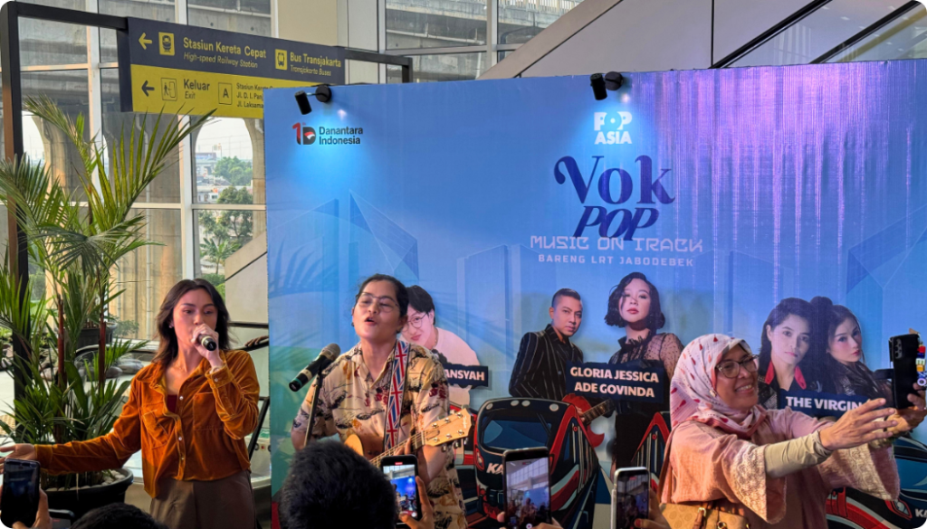 Loko Café Meriahkan Vok Pop Music On Track di Stasiun LRT Halim ...